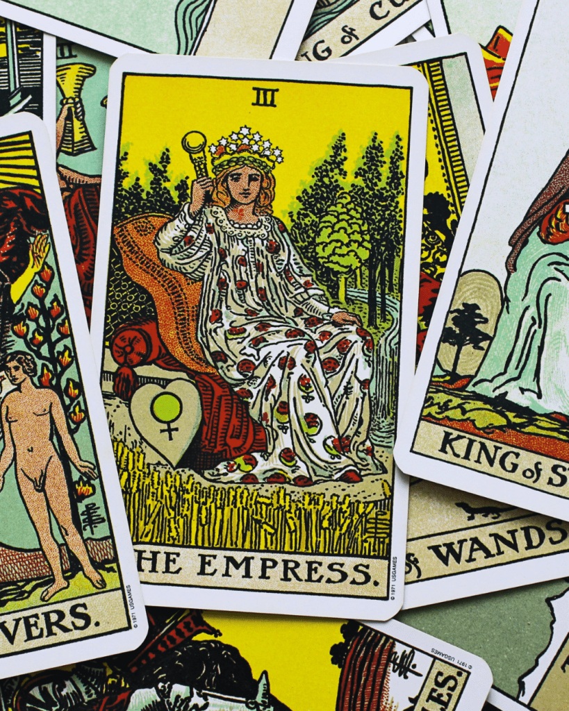 Online Tarot Course - Learn to Read Tarot | YogaRenew
