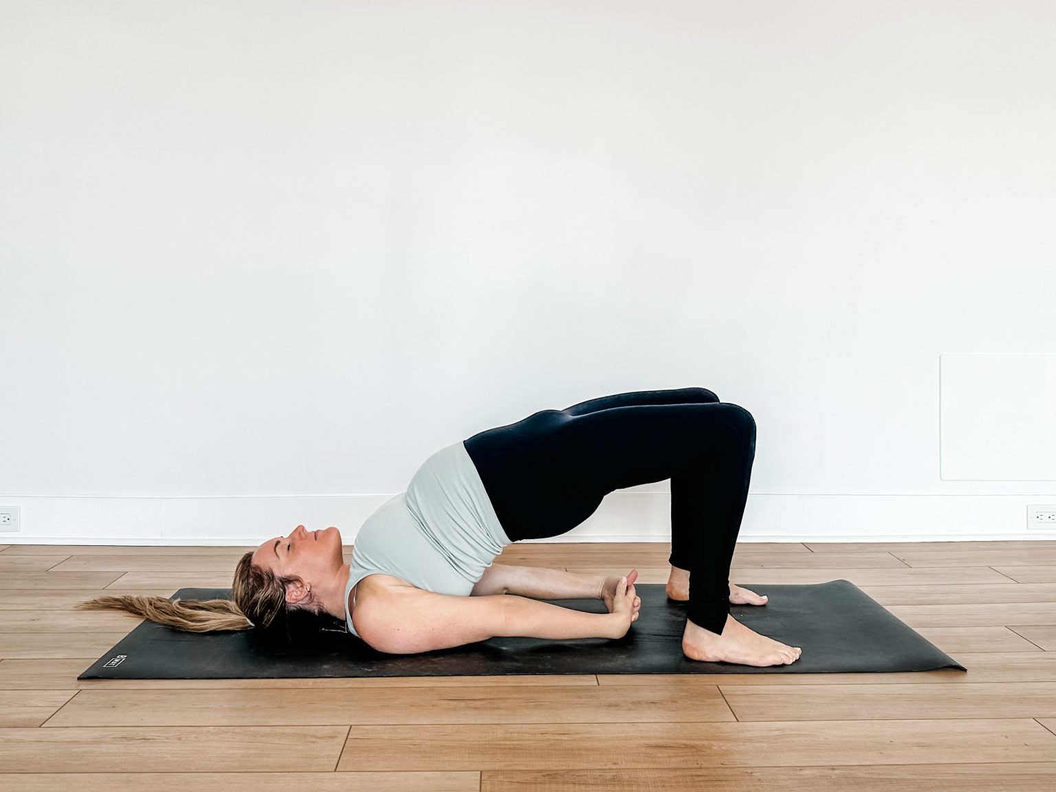 A Beginner’s Guide to Practicing Inversions in Yoga | YogaRenew