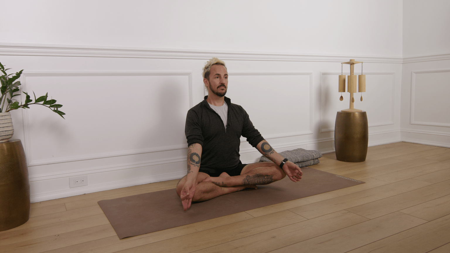 Siddhasana (Accomplished Pose) – Meditative Seat for Stillness